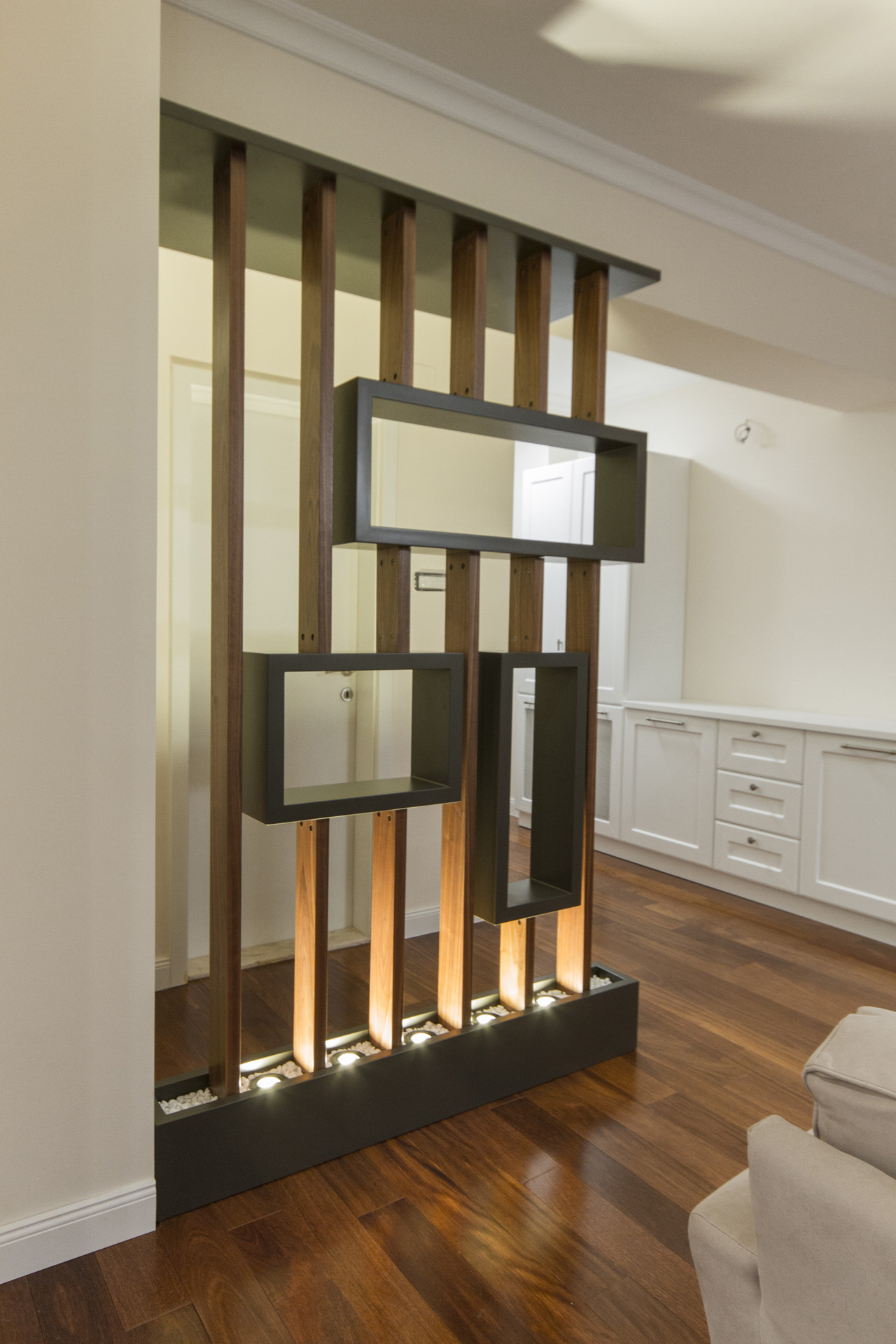 Living Room Separator And Winery Bujoto
